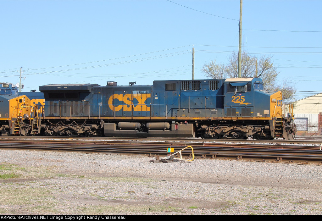 CSXT 225